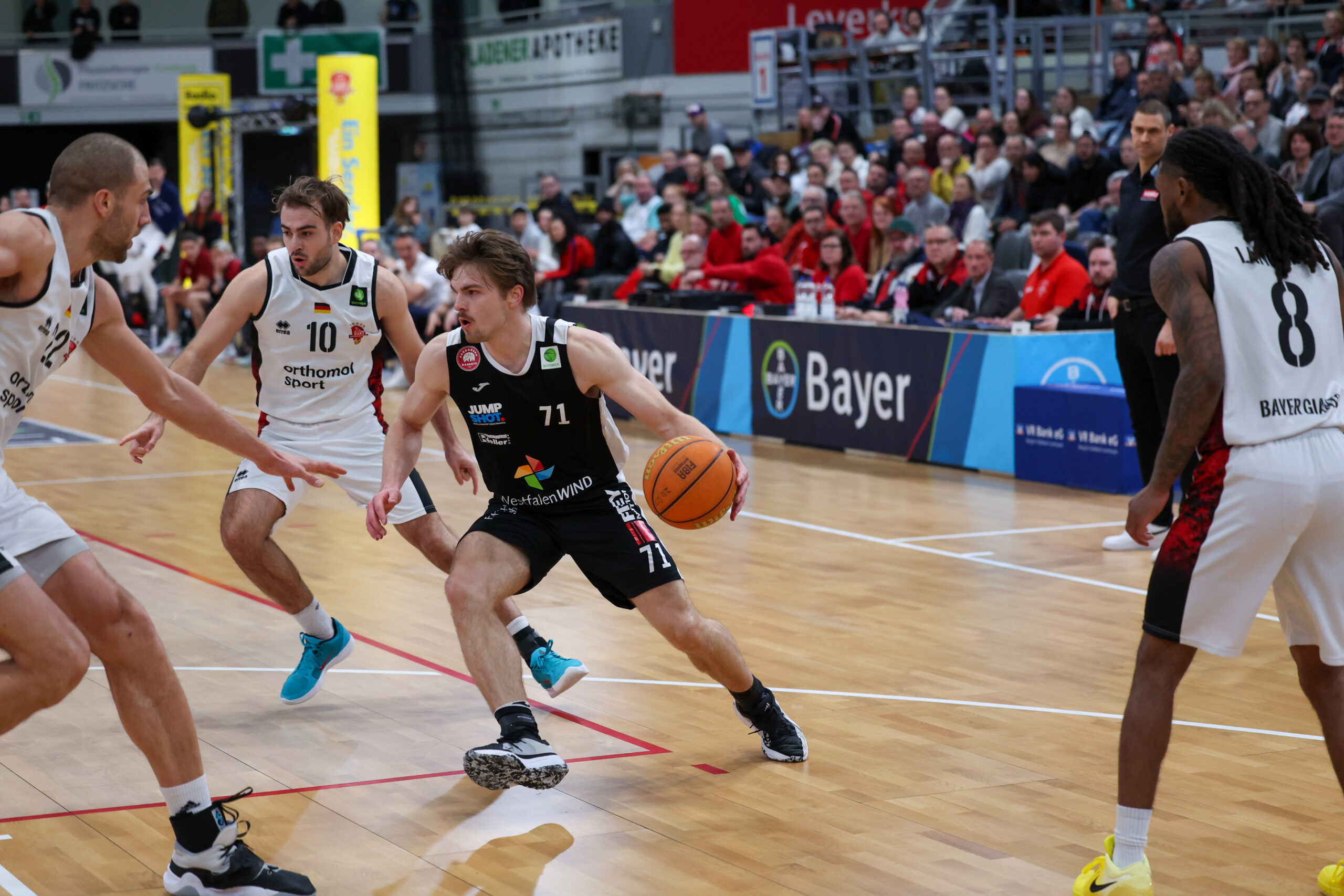 Paderborn holt wichtigen 84:73 (42:41) Auswärtssieg in Leverkusen ...
